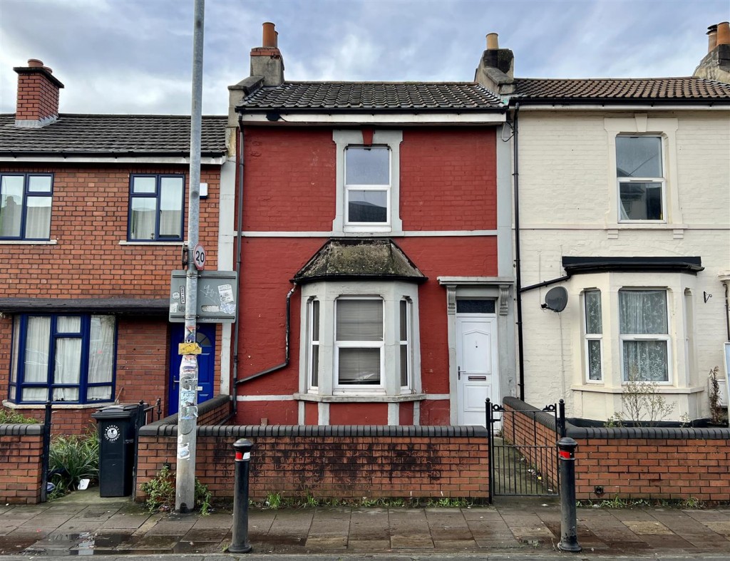 , Mina Road, St Werburghs, Bristol, BS2 9XP, 2 bedroom, House